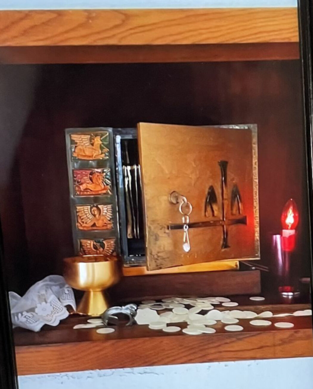 Profanation de l'église Saint-François-d'Assise à Perpignan - Le Salon ...